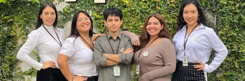 UCAL triunfa en Hult Prize: Jóvenes peruanos lideran proyectos de moda ...